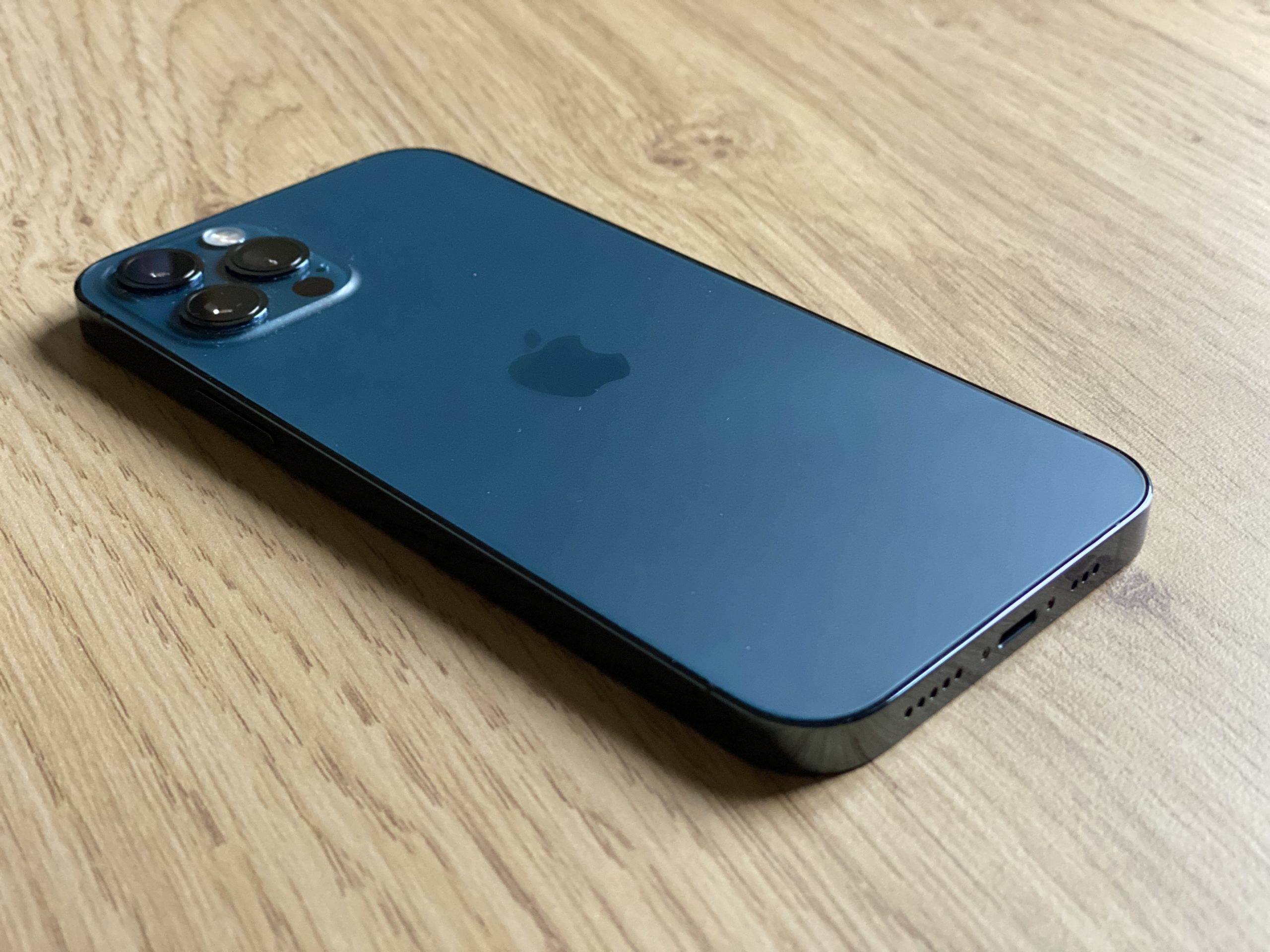 Prise en main: à la découverte des iPhone 12 et iPhone 12 Pro