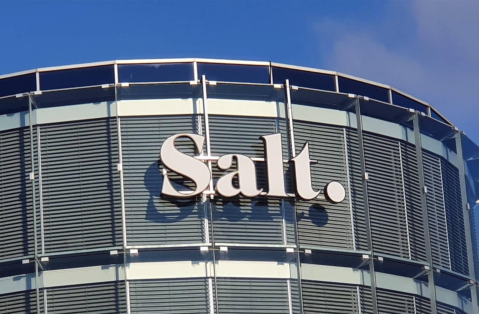 Salt lance une importante opération de refinancement