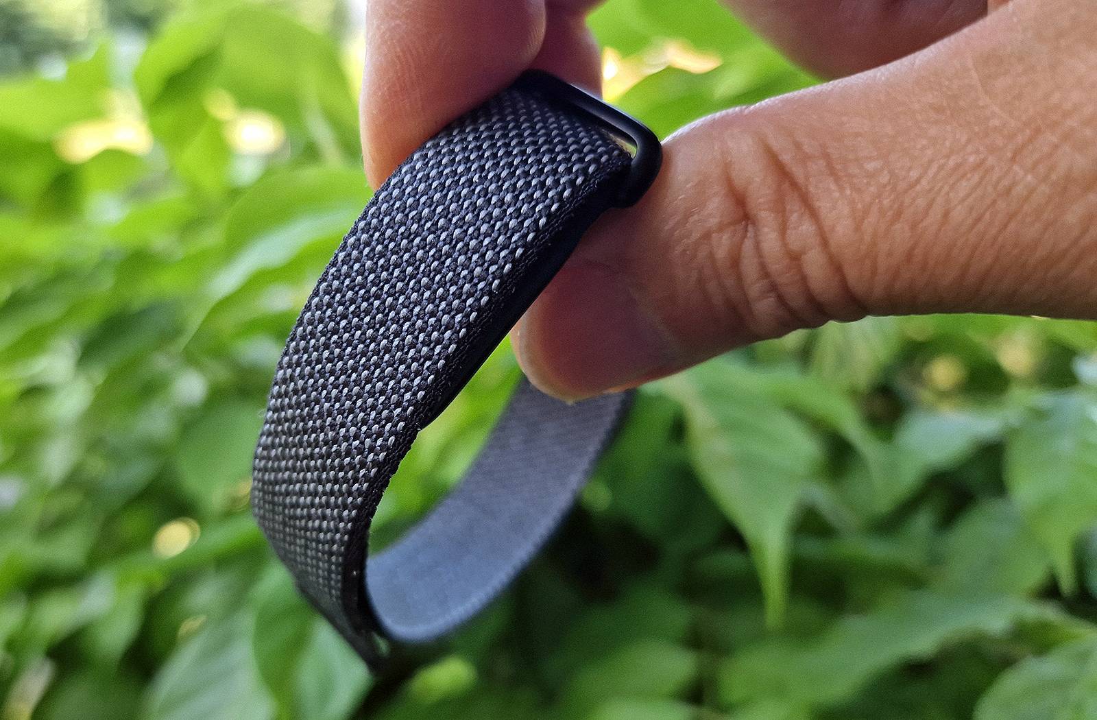 Le test multimédia du basique et redoutable Google Fitbit Air!